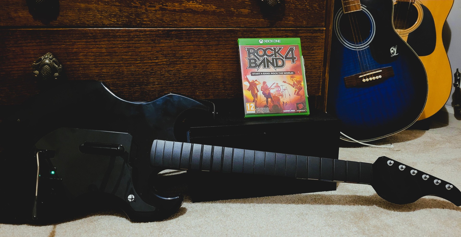 レビュー：PDP Riffmaster Guitar（Xbox） - ロックバンド、Fortnite Festival＆Beyondの楽しい ...